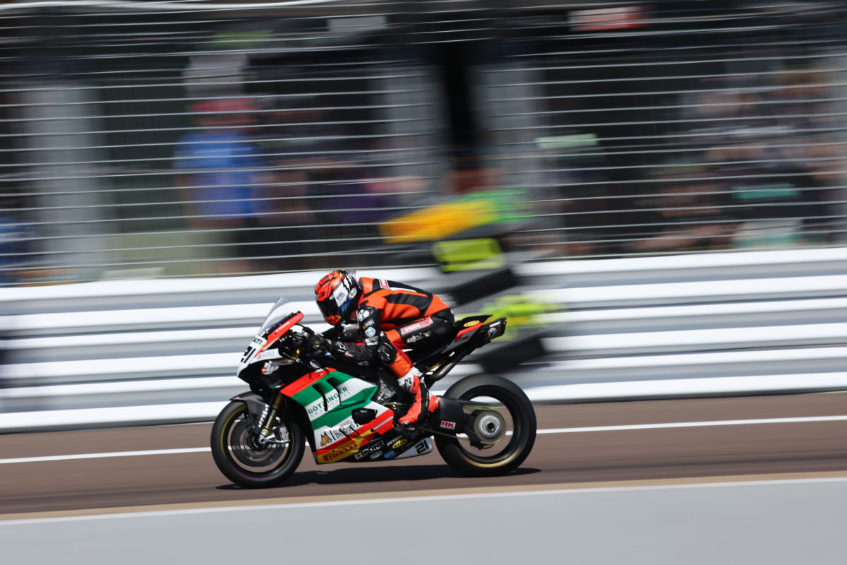 news: Waters wins Superbikes Darwin Race 1 - Speedcafe.com