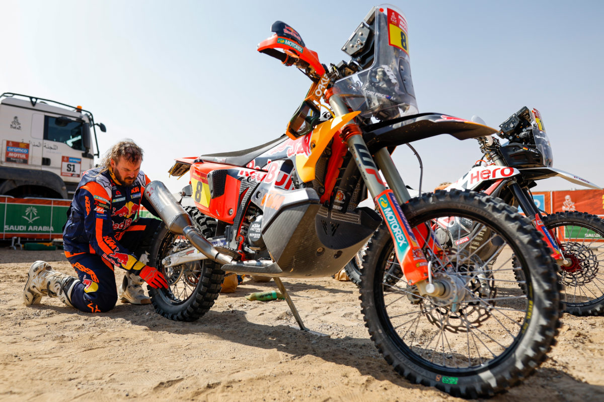news: Dakar Rally introduces '48-hour stage' - Speedcafe.com