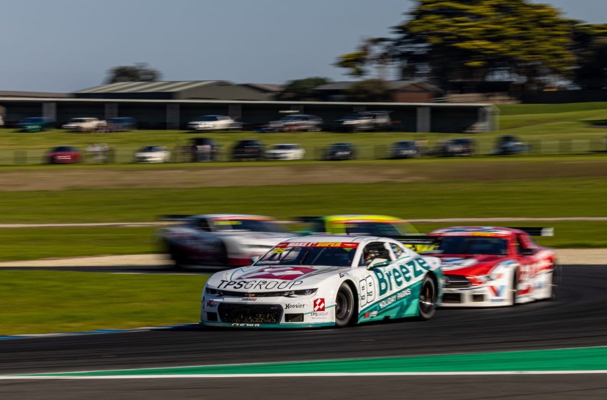 news: Freak accident won't stop Holdsworth - Speedcafe.com
