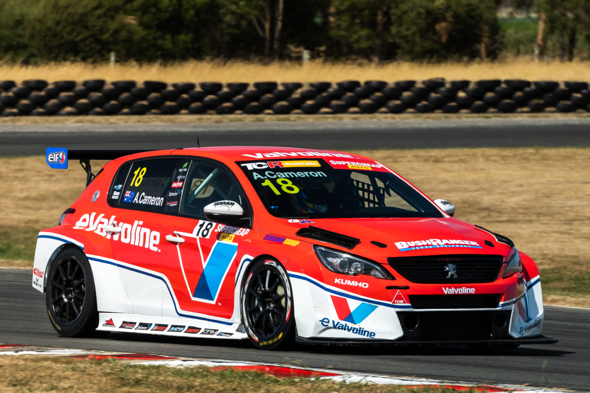 Cameron claims thrilling TCR Australia Race 2 victory - Speedcafe.com