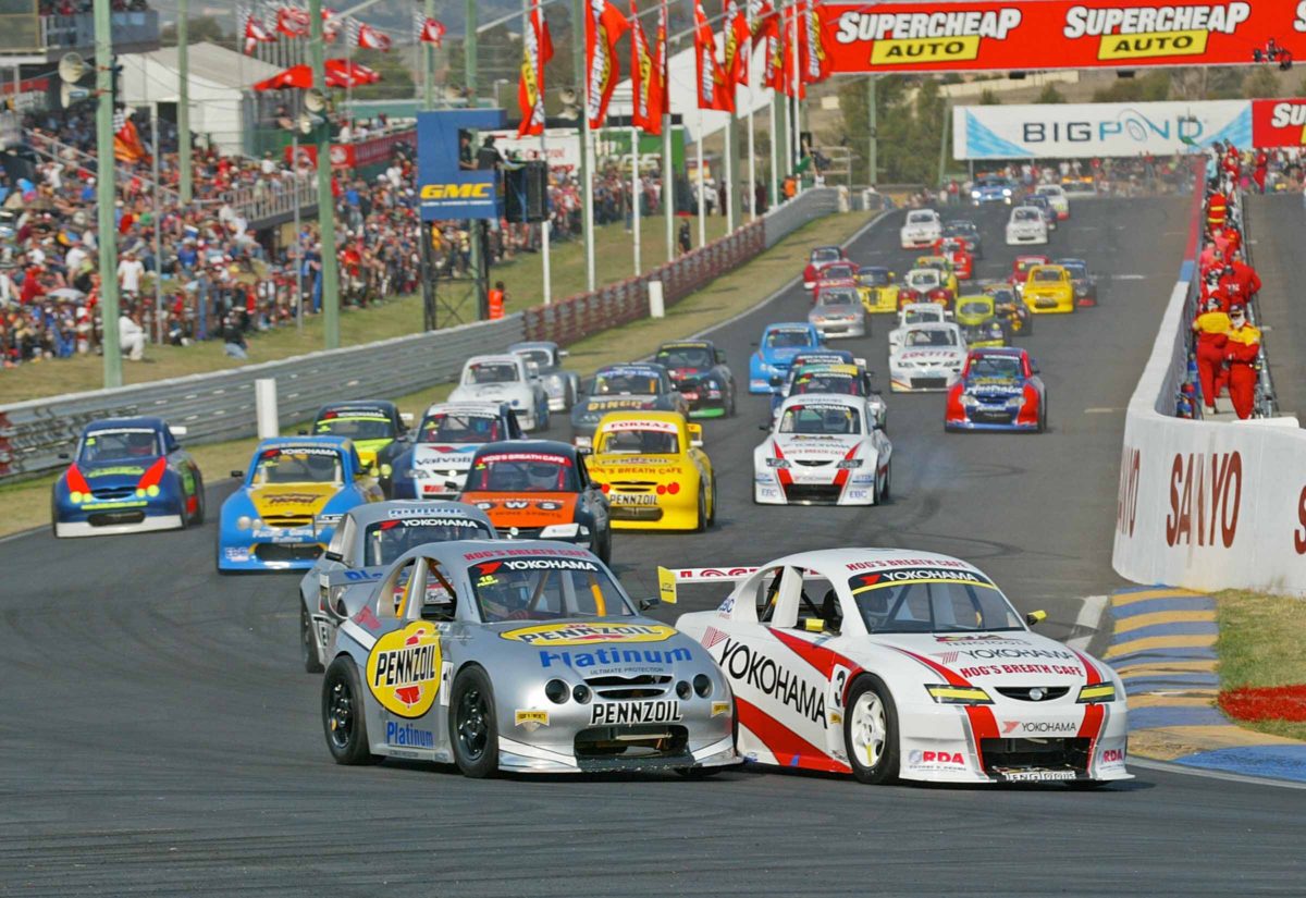 news: Aussie Racing Cars join Superbikes - Speedcafe.com