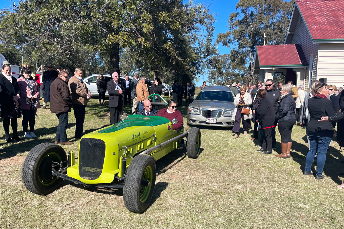 news: Identities flock to farewell Collins - Speedcafe.com