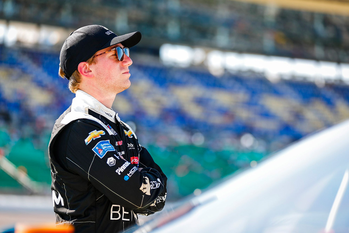 news: Reddick signs with 23XI Racing for 2024 - Speedcafe.com