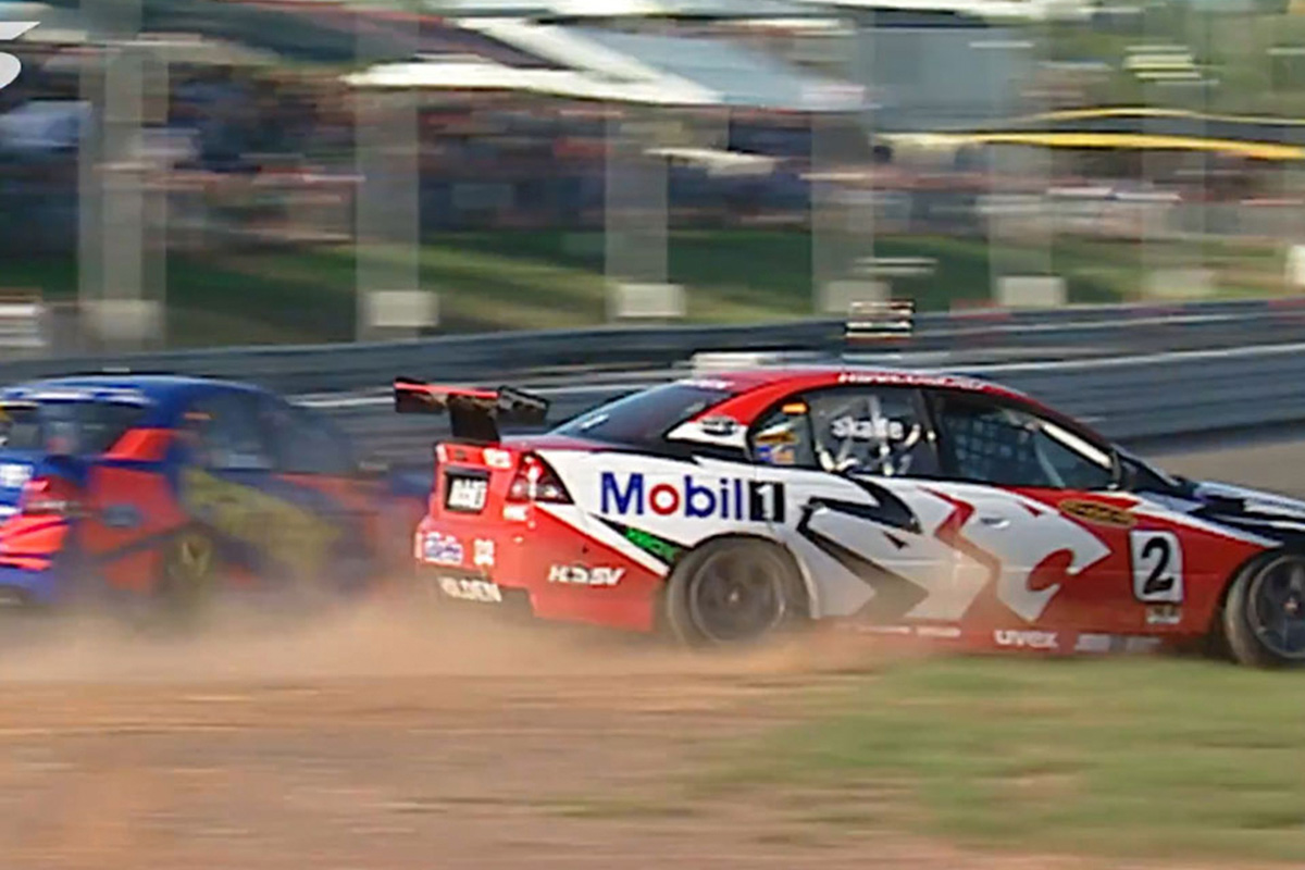 news: Throwback Thursday: 2004 Supercars at Darwin - Speedcafe.com