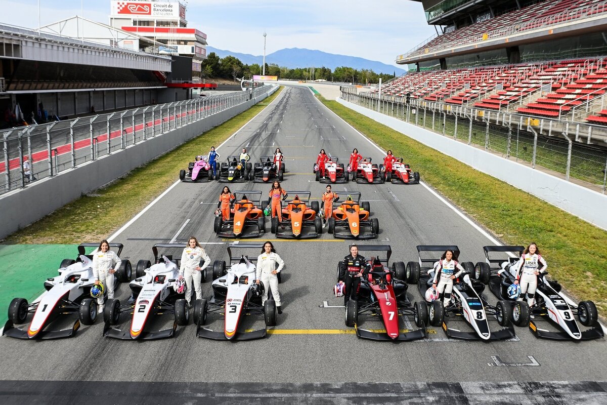 news: F1 teams to support F1 Academy from 2024 - Speedcafe.com