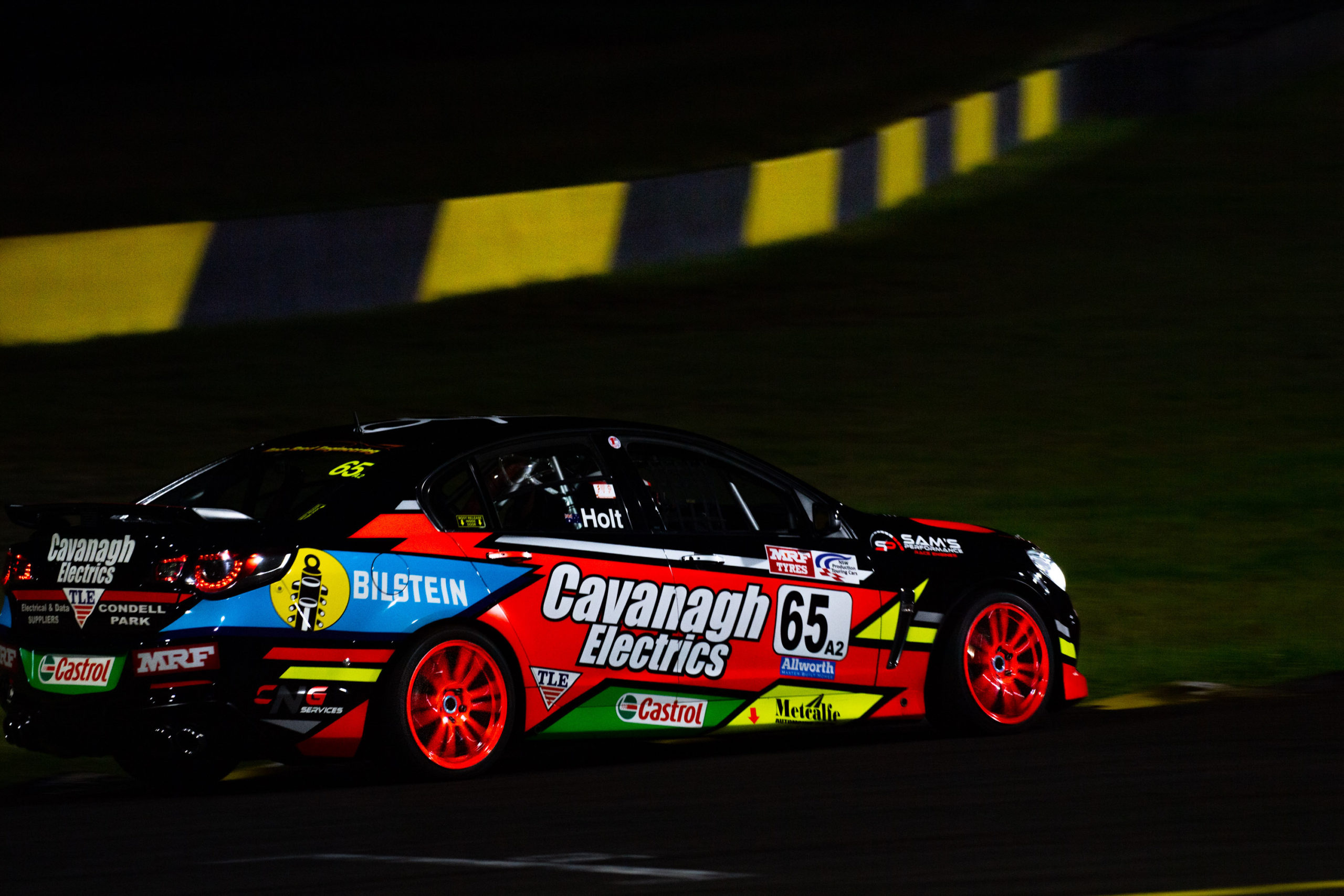 news: GALLERY: Racing under SMP's new lights - Speedcafe.com