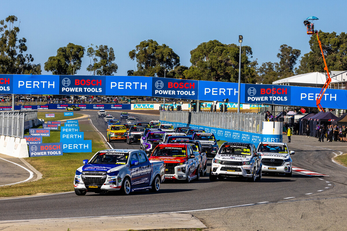 Record SuperUte entry for SMP - Speedcafe.com