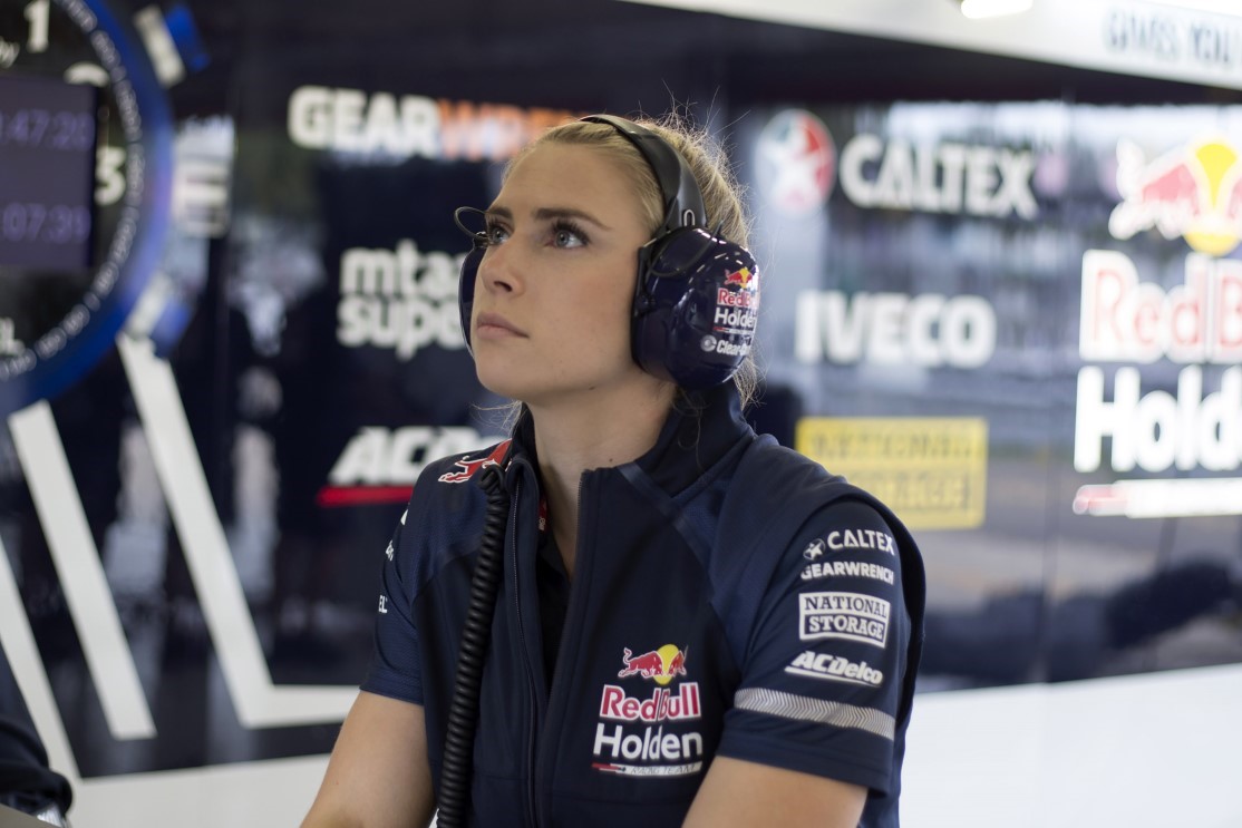 news: Jessica Dane named in nine-strong ARG TV line-up - Speedcafe.com