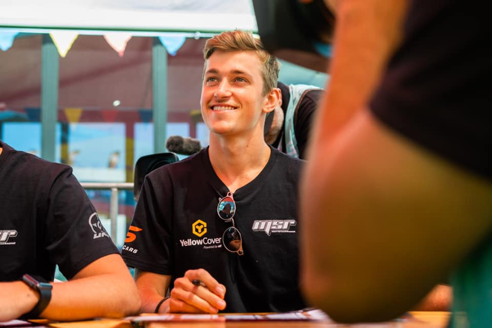 news: Goddard ends ‘long’ Supercars debut in medical centre - Speedcafe.com