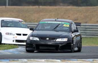 news: Loadsman wins action-packed KV8s - Speedcafe.com
