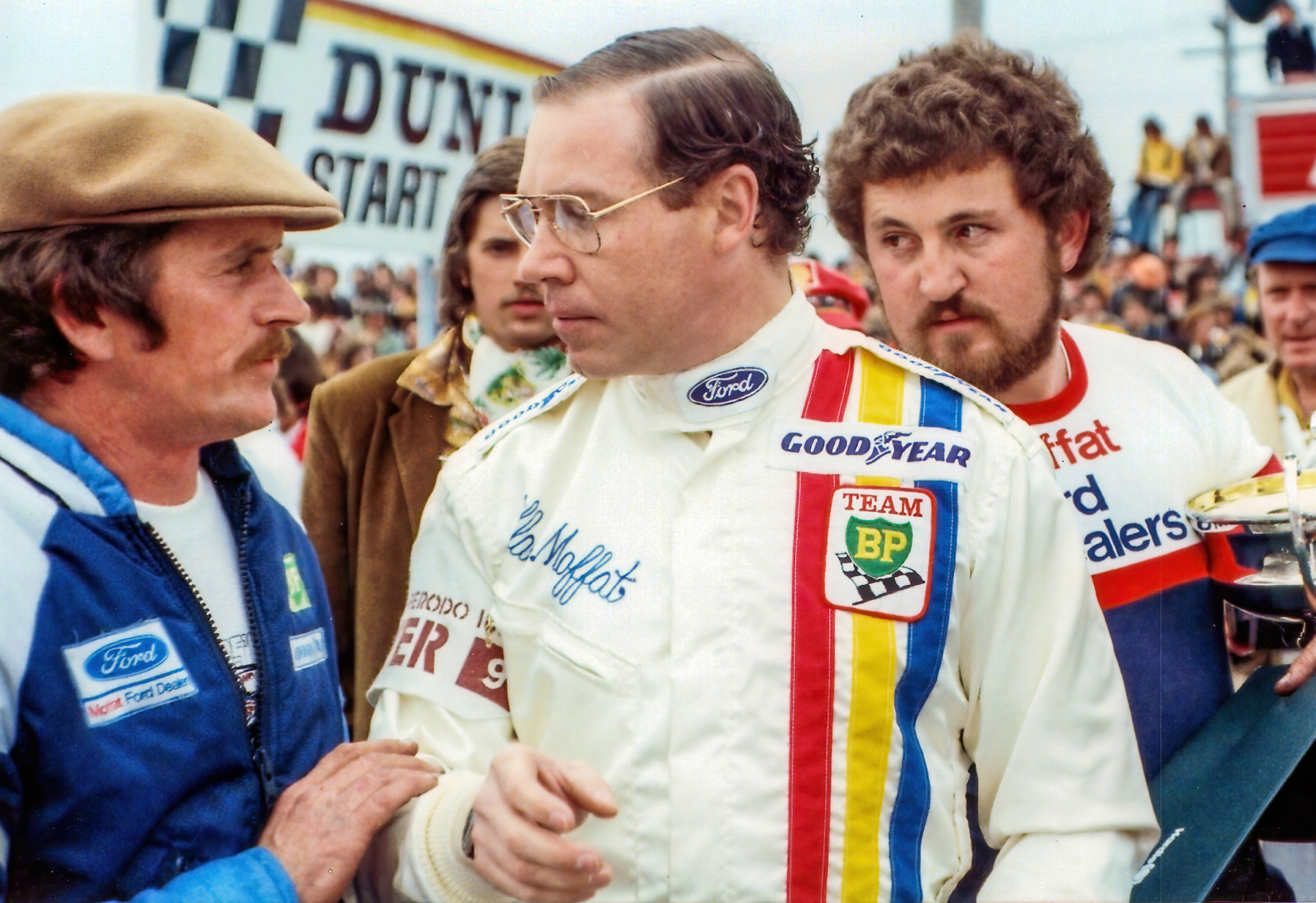 Supercars news: Australian motorsport icon Allan Moffat dies ...