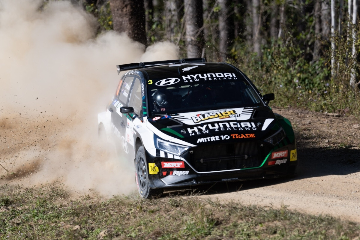 Rally news: Paddon dominates second heat to win Rally Queensland ...