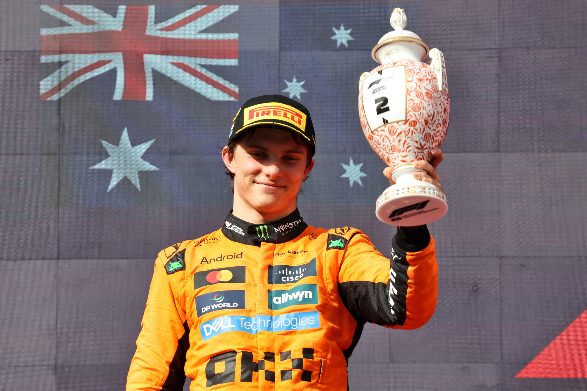 F1 news: Piastri shrugs off strategy split as Norris narrows title gap ...