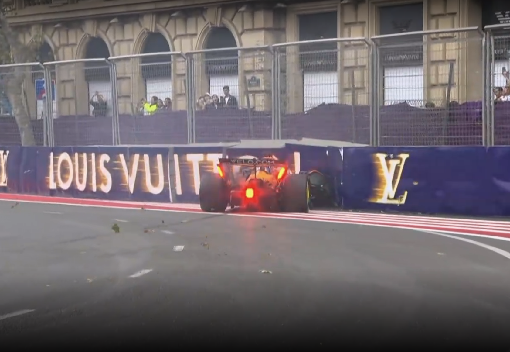 F1 COSMOS | Piastri Out of Azerbaijan GP After Opening Lap Crash