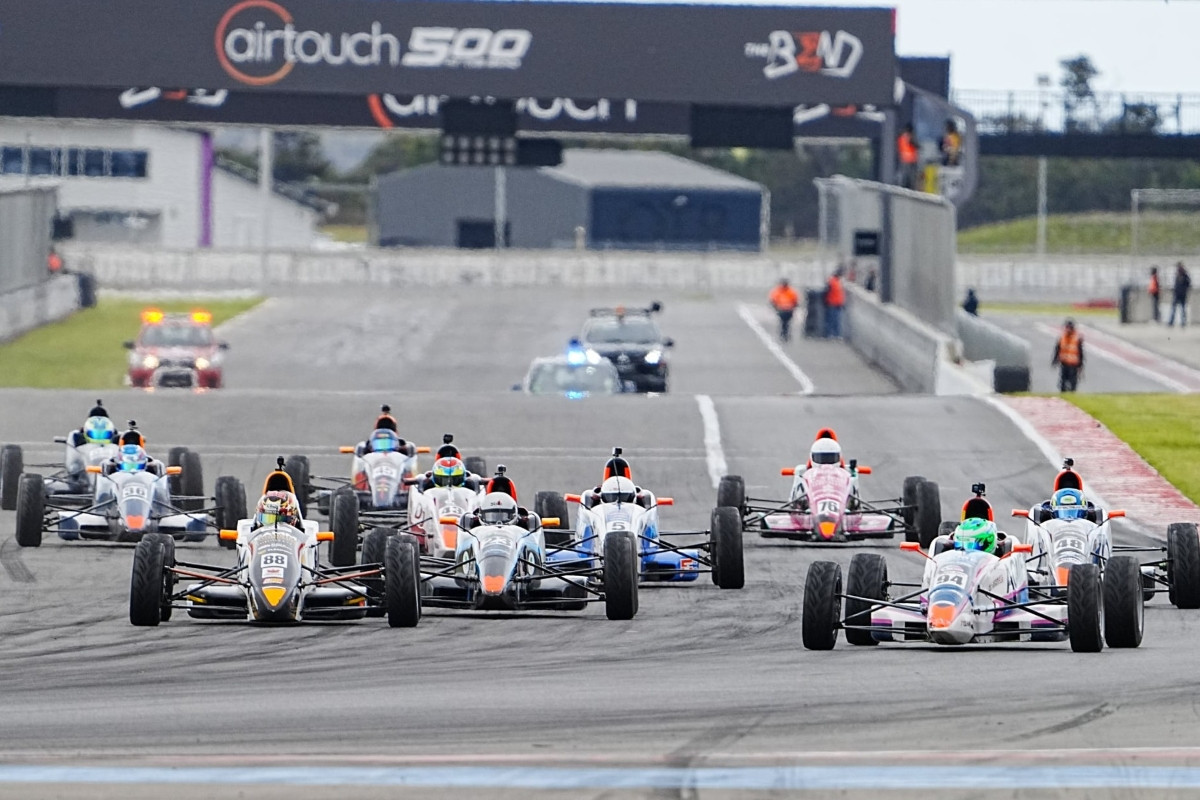 National news: Evennett wins penultimate Formula Ford round - Speedcafe.com
