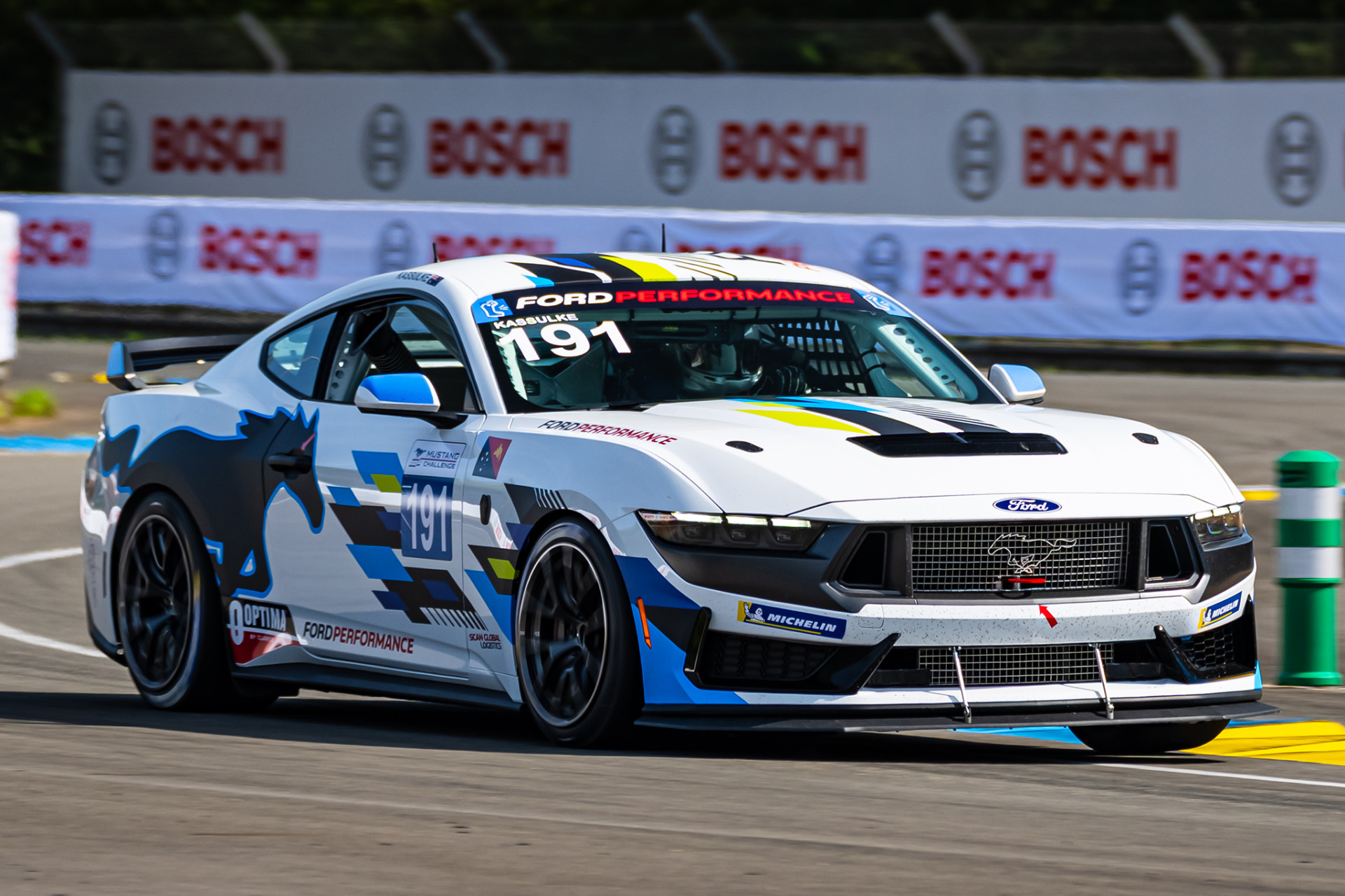‘Gentleman’ drivers expected to fill ‘friendly’ Mustang Cup - Speedcafe.com