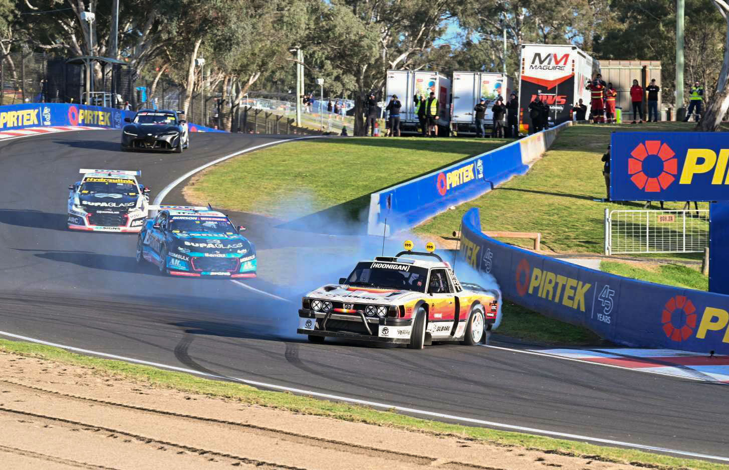 Travis Pastrana films stunt at Bathurst 1000 | News Minimalist