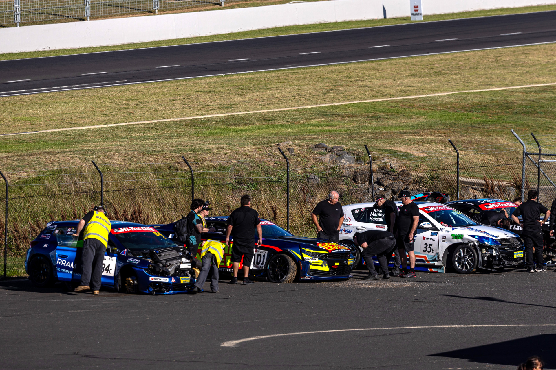 TV star Grant Denyer explains Bathurst crash amid intense criticism ...