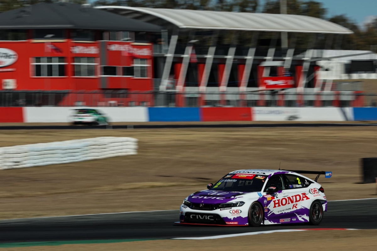 Hondas top two in combined TCR Australia practice - Speedcafe.com