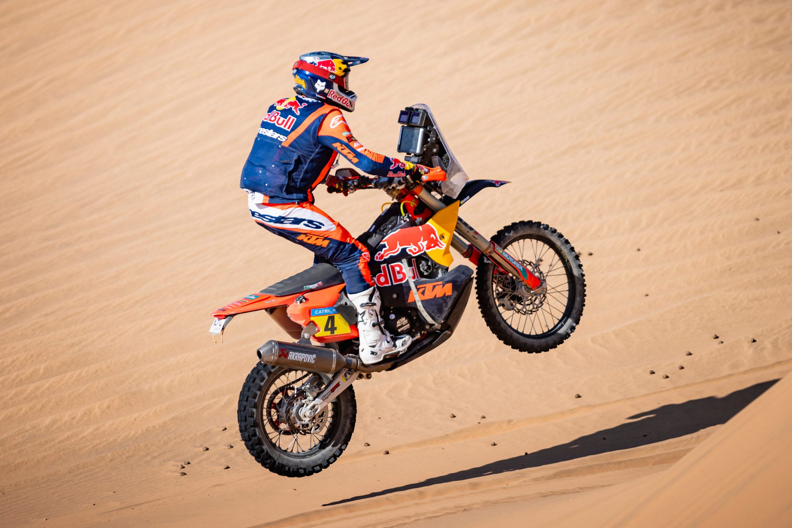 Dakar news: Daniel Sanders maintains lead on 48-hour Stage 2A ...