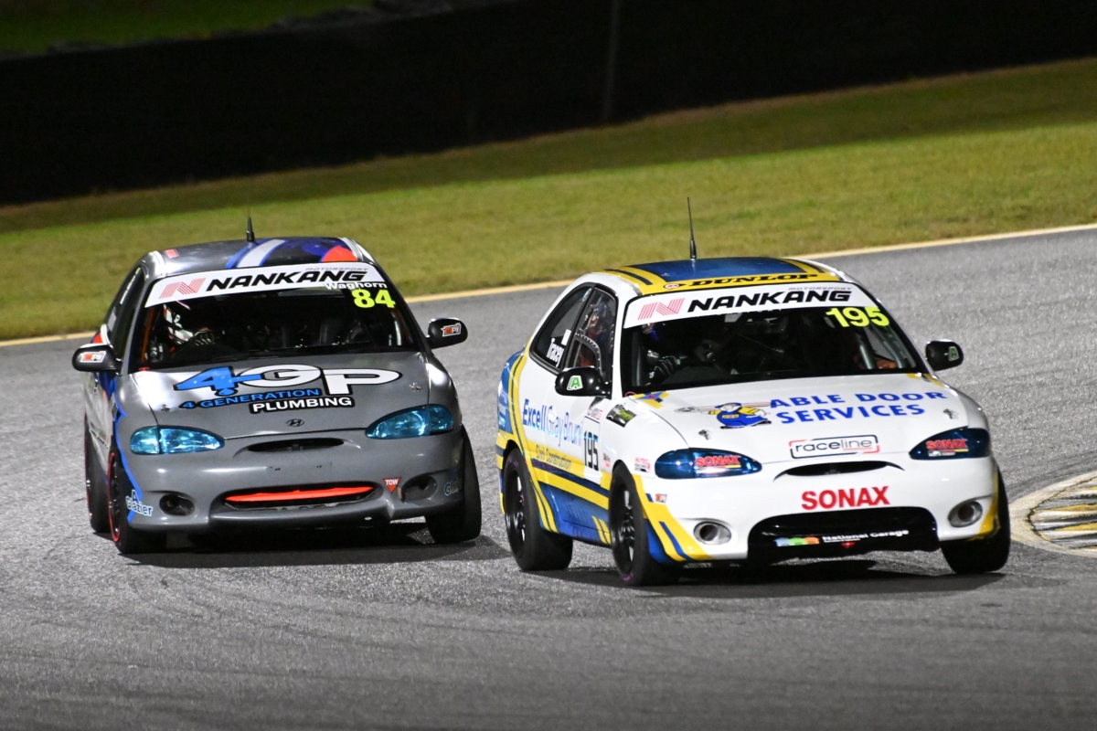 National news: Blake Tracey leads the first day of thrilling Aussie ...
