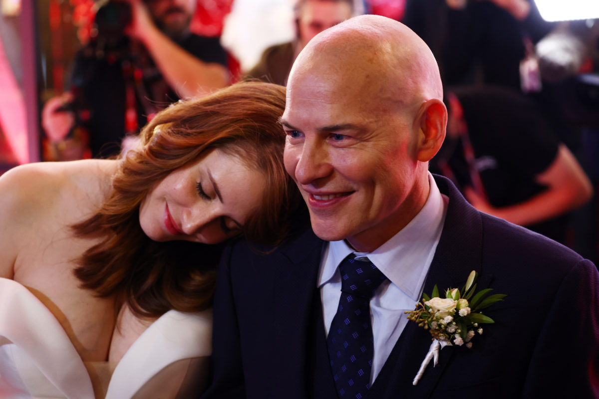 news: F1 champ Villeneuve ties the knot in Las Vegas GP wedding ...