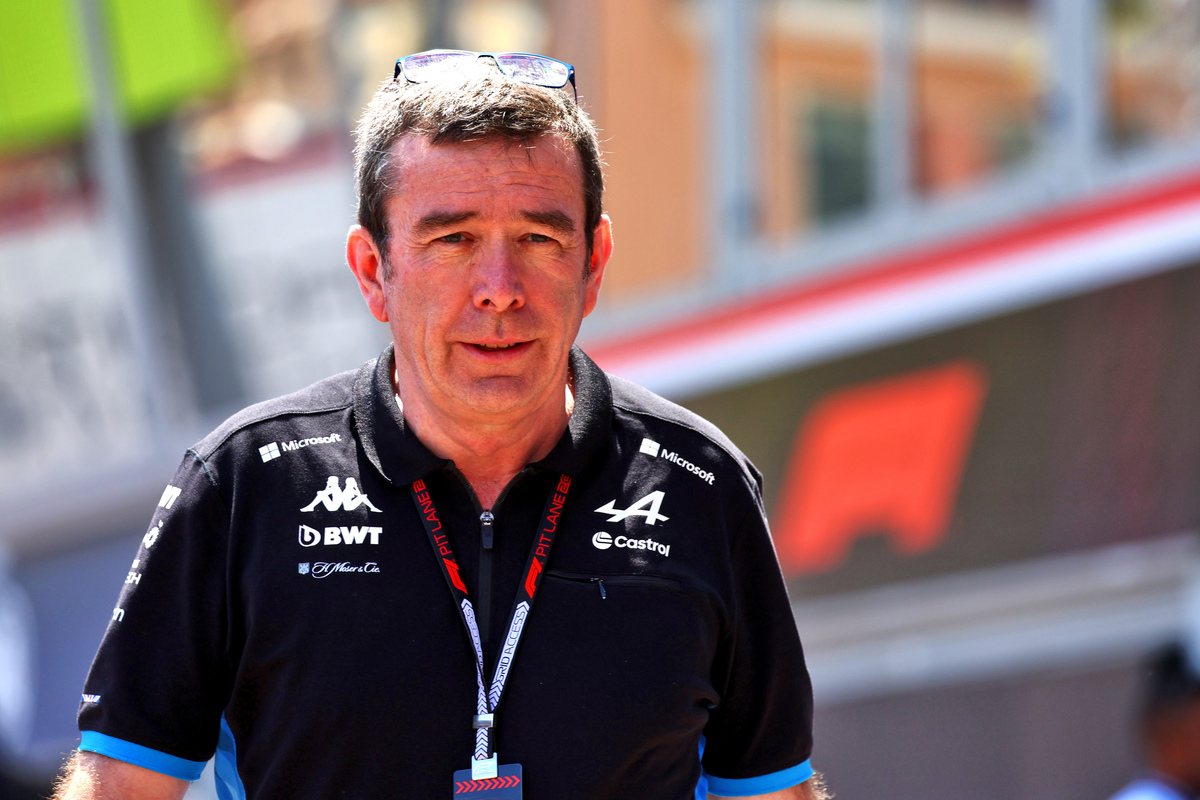 F1 news: Famin terminated as director of Alpine F1 team - Speedcafe.com